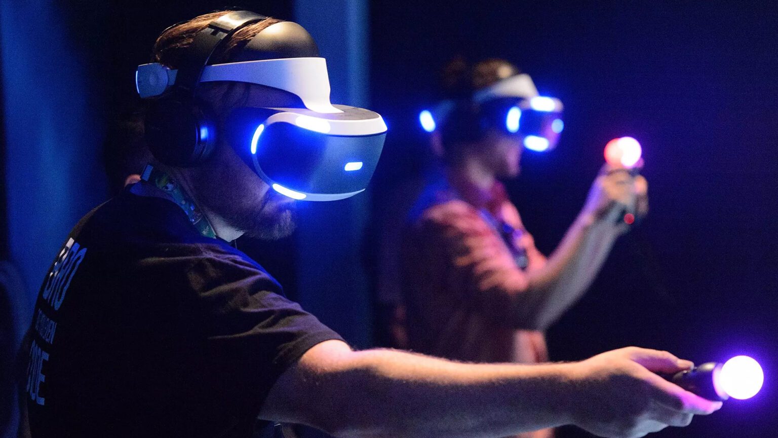 What is the difference between augmented reality and virtual reality ...